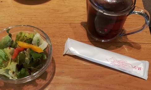 22. How to use that towelette on your table – Japan Tourist Tips